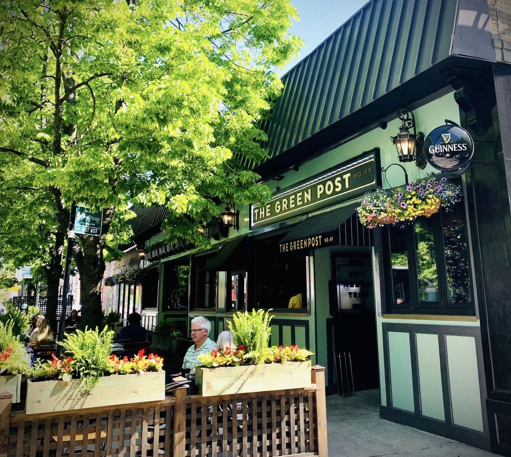 Illinois Brewing Insider: Beermiscuous co-manager Phil Vasquez on ...